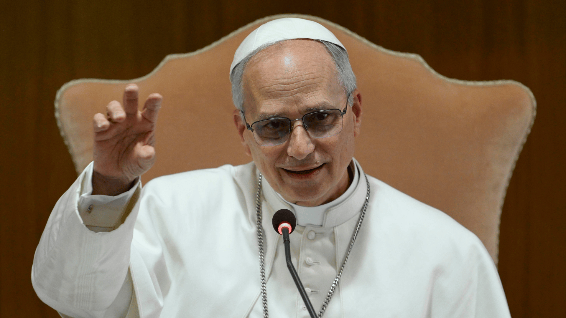 Papa Leão XIV põe fim a curiosidade e define qual carro usará