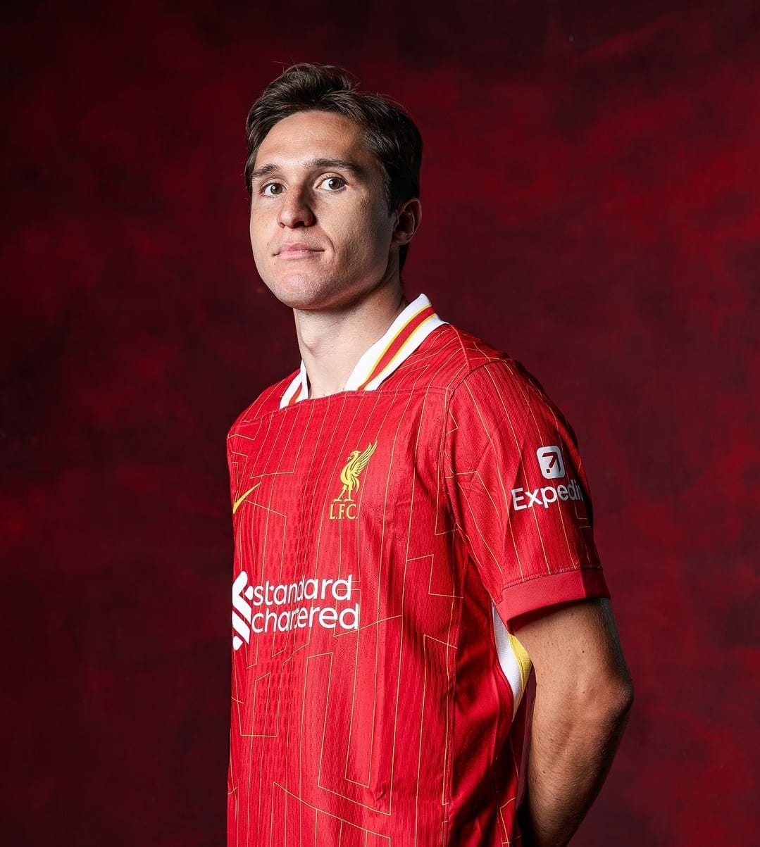 Liverpool anuncia a contratação do italiano Chiesa como reforço para o ...