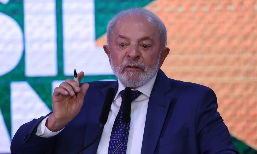 Lula brinca sobre boato de ter sido substituído por clone: 'Sou o quinto'